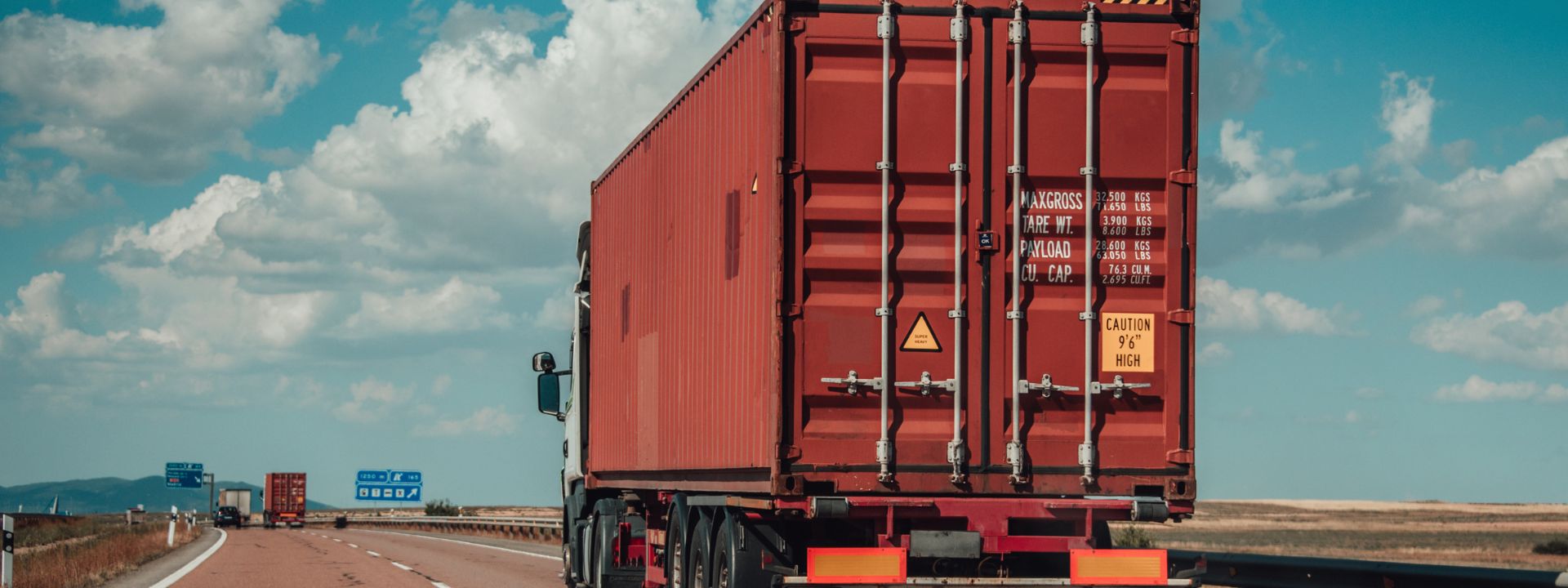 Intermodal Rail vs Intermodal Trucking: What is Right For Your Shipment?