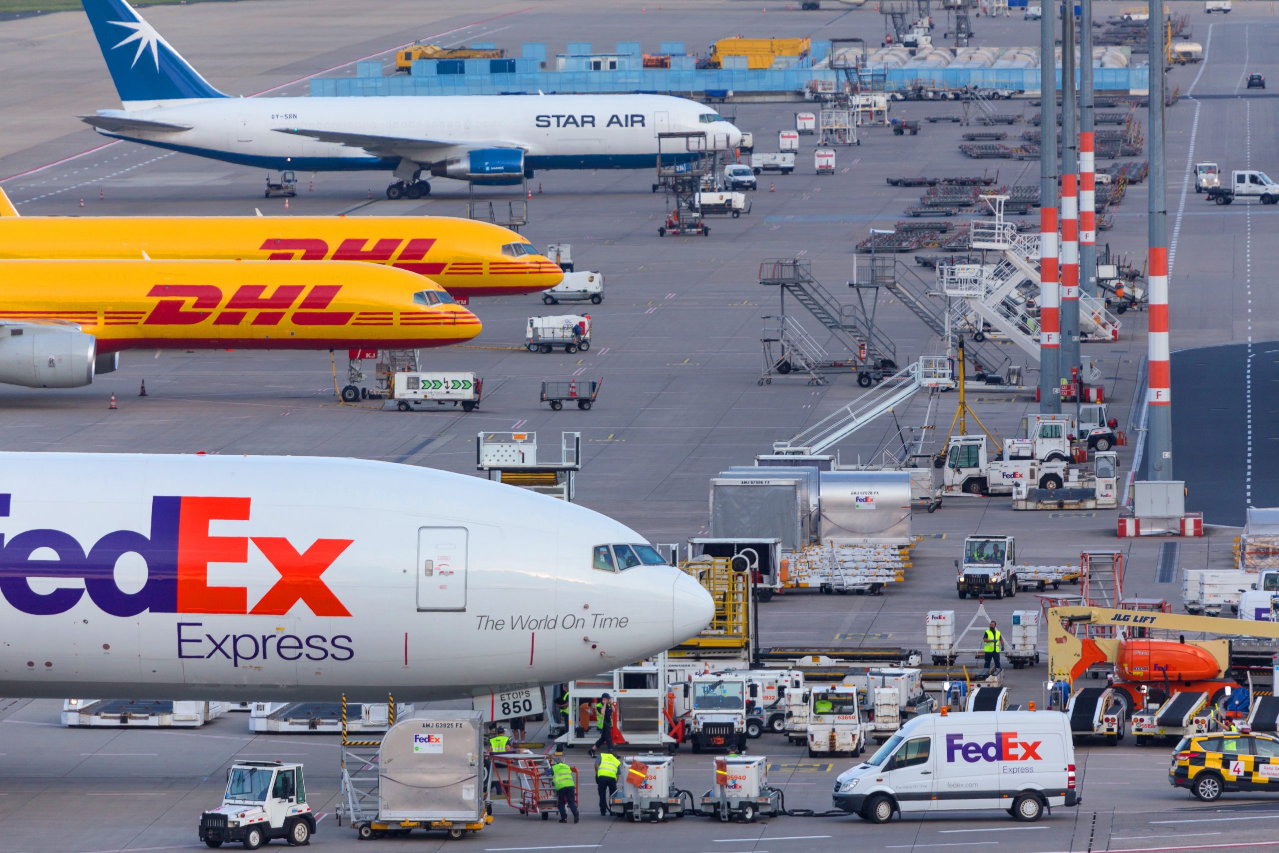 Courier Services | International Cargo Express